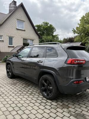 Pelēks Jeep Cherokee 2018 Viļņa, ar dzinēja tilpumu 2.20 L un nobraukumu 146 tūkst. km par 12500 €, foto 4 vietnē AUTOMOTO.COM.LV