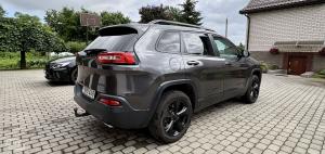 Pelēks Jeep Cherokee 2018 Viļņa, ar dzinēja tilpumu 2.20 L un nobraukumu 146 tūkst. km par 12500 €, foto 6 vietnē AUTOMOTO.COM.LV