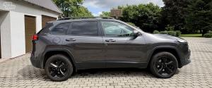 Pelēks Jeep Cherokee 2018 Viļņa, ar dzinēja tilpumu 2.20 L un nobraukumu 146 tūkst. km par 12500 €, foto 7 vietnē AUTOMOTO.COM.LV