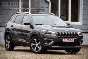 Pelēks Jeep Cherokee 2019 Tukums, ar dzinēja tilpumu 2.20 L un nobraukumu 192 tūkst. km par 15990 €, foto 2 vietnē AUTOMOTO.COM.LV