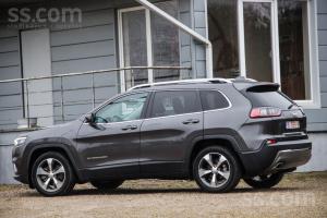 Pelēks Jeep Cherokee 2019 Tukums, ar dzinēja tilpumu 2.20 L un nobraukumu 192 tūkst. km par 15990 €, foto 3 vietnē AUTOMOTO.COM.LV