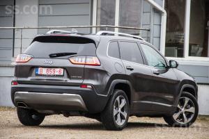 Pelēks Jeep Cherokee 2019 Tukums, ar dzinēja tilpumu 2.20 L un nobraukumu 192 tūkst. km par 15990 €, foto 5 vietnē AUTOMOTO.COM.LV