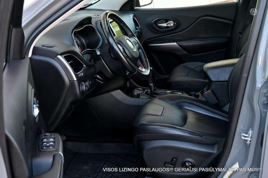 Pelēks Jeep Cherokee 2019 Kretinga, ar dzinēja tilpumu 3.24 L un nobraukumu 129 tūkst. km par 15499 €, foto 18 vietnē AUTOMOTO.COM.LV