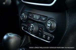 Pelēks Jeep Cherokee 2019 Kretinga, ar dzinēja tilpumu 3.24 L un nobraukumu 129 tūkst. km par 15499 €, foto 30 vietnē AUTOMOTO.COM.LV