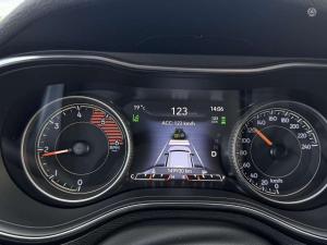 Pelēks Jeep Cherokee 2019 Viļņa, ar dzinēja tilpumu 2.18 L un nobraukumu 150 tūkst. km par 13250 €, foto 15 vietnē AUTOMOTO.COM.LV