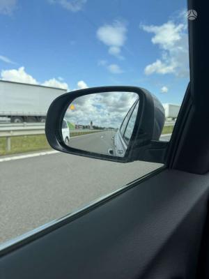 Pelēks Jeep Cherokee 2019 Viļņa, ar dzinēja tilpumu 2.18 L un nobraukumu 150 tūkst. km par 13250 €, foto 17 vietnē AUTOMOTO.COM.LV