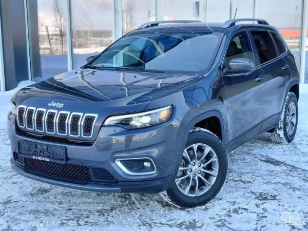 Grey Jeep Cherokee 2020 in Vilnius, with an engine capacity of 2.40 L and mileage of 96 thousand km for 15000 €, photo 3 on AUTOMOTO.COM.LV