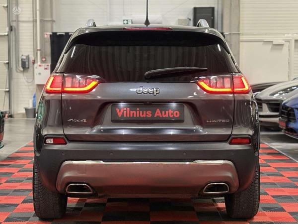 Джип Чероки 2020 в Вильнюс на AUTOMOTO.COM.LV Серый Джип Чероки 2020 в Вильнюс, объемом двигателя 3.24 л и пробегом 130 тыс. км за 19790 €, фото 6 на AUTOMOTO.COM.LV