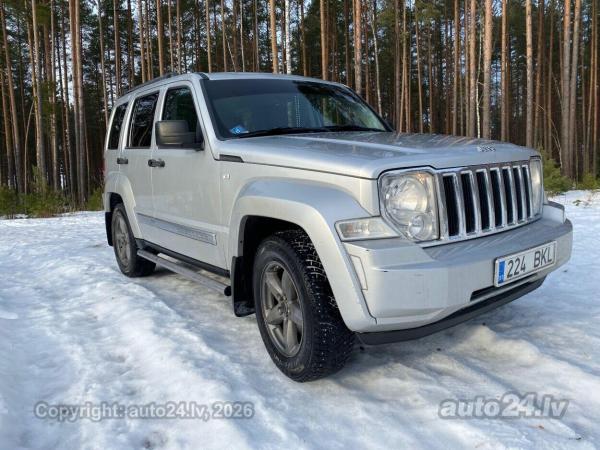 Pelēks Jeep Cherokee 2009 Narva, ar dzinēja tilpumu 2.80 L un nobraukumu 0 tūkst. km par 5500 €, foto 1 vietnē AUTOMOTO.COM.LV