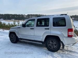 Grey Jeep Cherokee 2009 in Narva, with an engine capacity of 2.80 L and mileage of 0 thousand km for 5500 €, photo 9 on AUTOMOTO.COM.LV