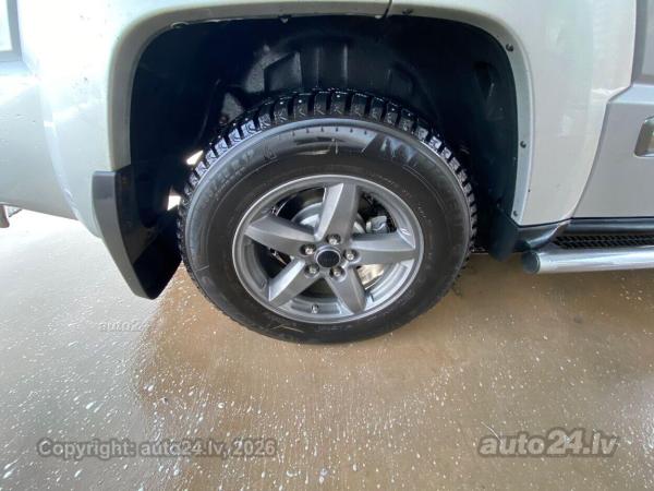 Pelēks Jeep Cherokee 2009 Narva, ar dzinēja tilpumu 2.80 L un nobraukumu 0 tūkst. km par 5500 €, foto 11 vietnē AUTOMOTO.COM.LV