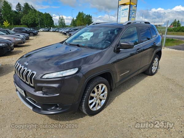 Pelēks Jeep Cherokee 2014 Tartu, ar dzinēja tilpumu 2.00 L un nobraukumu 215 tūkst. km par 8990 €, foto 1 vietnē AUTOMOTO.COM.LV