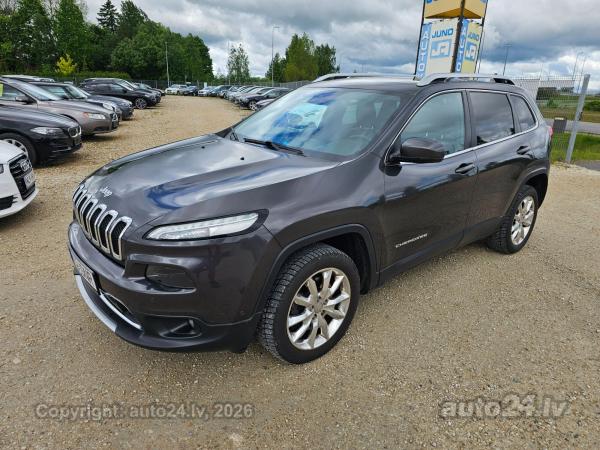 Pelēks Jeep Cherokee 2014 Tartu, ar dzinēja tilpumu 2.00 L un nobraukumu 215 tūkst. km par 8990 €, foto 3 vietnē AUTOMOTO.COM.LV