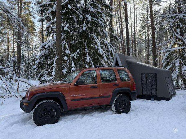 Oranžs Jeep Cherokee 2005 Viļņa, ar dzinēja tilpumu 3.70 L un nobraukumu 244 tūkst. km par 6499 €, foto 6 vietnē AUTOMOTO.COM.LV