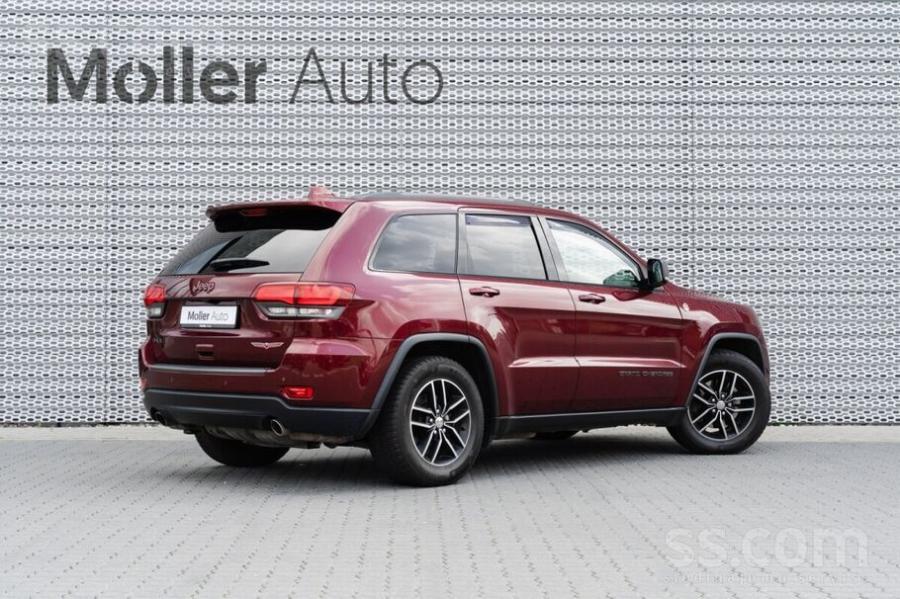 Sarkans Jeep Cherokee 2017 Rīga, ar dzinēja tilpumu 3.00 L un nobraukumu 140 tūkst. km par 21750 €, foto 5 vietnē AUTOMOTO.COM.LV