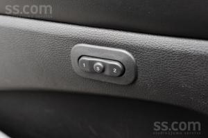 Sarkans Jeep Cherokee 2017 Rīga, ar dzinēja tilpumu 3.00 L un nobraukumu 140 tūkst. km par 21750 €, foto 9 vietnē AUTOMOTO.COM.LV