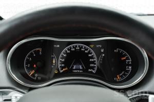 Sarkans Jeep Cherokee 2017 Rīga, ar dzinēja tilpumu 3.00 L un nobraukumu 140 tūkst. km par 21750 €, foto 15 vietnē AUTOMOTO.COM.LV