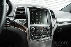 Sarkans Jeep Cherokee 2017 Rīga, ar dzinēja tilpumu 3.00 L un nobraukumu 140 tūkst. km par 21750 €, foto 21 vietnē AUTOMOTO.COM.LV