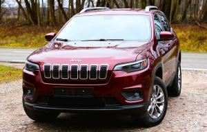 Red Jeep Cherokee 2019 in Kretinga, with an engine capacity of 3.24 L and mileage of 132 thousand km for 15699 €, photo  on AUTOMOTO.COM.LV