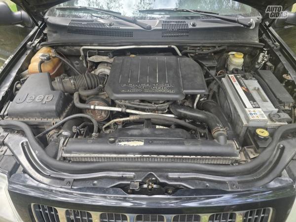 Jeep Cherokee 2005 Viļņa, ar dzinēja tilpumu 2.70 L un nobraukumu 191 tūkst. km par 5200 €, foto 2 vietnē AUTOMOTO.COM.LV