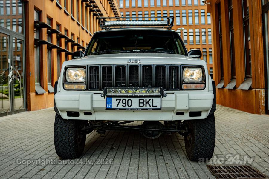 Белый Джип Чероки 1999 в Таллин, объемом двигателя 4.00 л и пробегом 239 тыс. км за 9999 €, фото 11 на AUTOMOTO.COM.LV