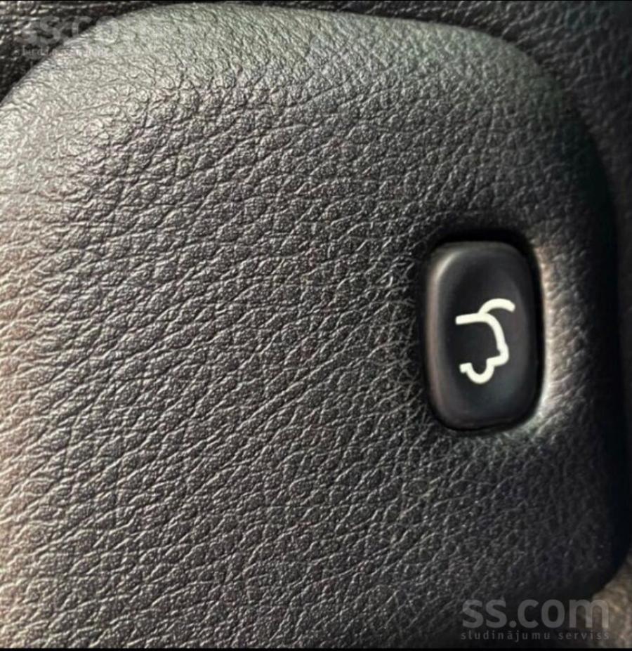 Balts Jeep Cherokee 2012 Rīga, ar dzinēja tilpumu 3.00 L un nobraukumu 251 tūkst. km par 11950 €, foto 4 vietnē AUTOMOTO.COM.LV