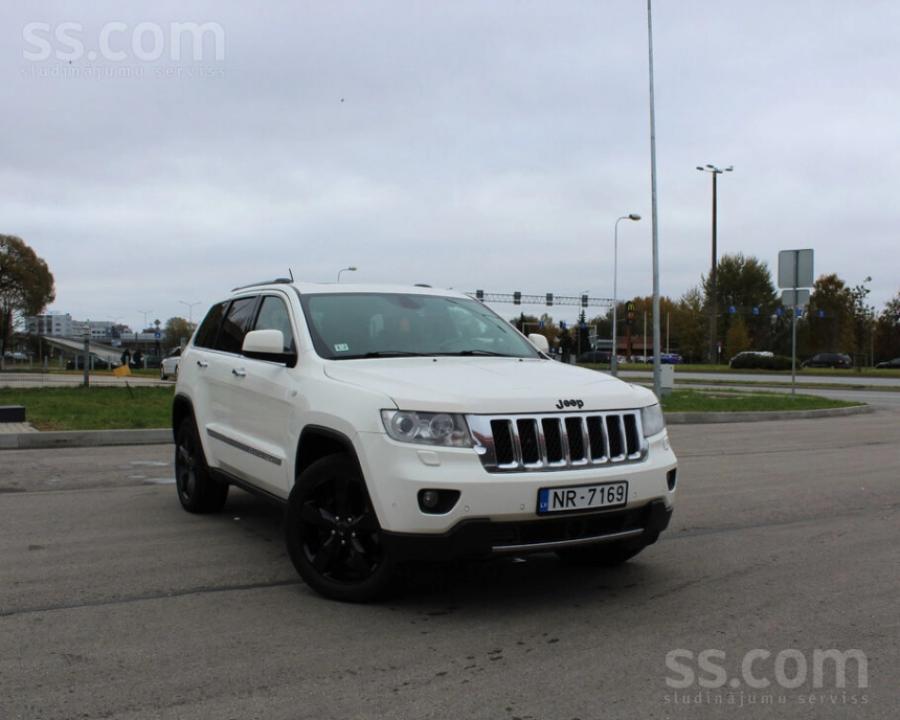 Balts Jeep Cherokee 2012 Rīga, ar dzinēja tilpumu 3.00 L un nobraukumu 251 tūkst. km par 11950 €, foto 12 vietnē AUTOMOTO.COM.LV