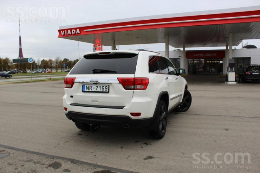 Balts Jeep Cherokee 2012 Rīga, ar dzinēja tilpumu 3.00 L un nobraukumu 251 tūkst. km par 11950 €, foto 13 vietnē AUTOMOTO.COM.LV