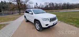 Balts Jeep Cherokee 2012 Ogre, ar dzinēja tilpumu 3.00 L un nobraukumu 239 tūkst. km par 9150 €, foto 3 vietnē AUTOMOTO.COM.LV