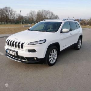 Balts Jeep Cherokee 2015 Kuršėnai, ar dzinēja tilpumu 2.40 L un nobraukumu 130 tūkst. km par 11900 €, foto  vietnē AUTOMOTO.COM.LV