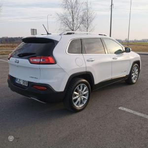 Balts Jeep Cherokee 2015 Kuršėnai, ar dzinēja tilpumu 2.40 L un nobraukumu 130 tūkst. km par 11900 €, foto 5 vietnē AUTOMOTO.COM.LV