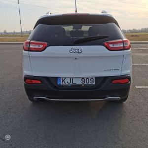 Balts Jeep Cherokee 2015 Kuršėnai, ar dzinēja tilpumu 2.40 L un nobraukumu 130 tūkst. km par 11900 €, foto 6 vietnē AUTOMOTO.COM.LV