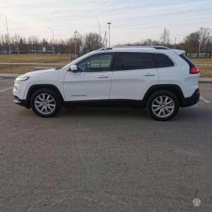Balts Jeep Cherokee 2015 Kuršėnai, ar dzinēja tilpumu 2.40 L un nobraukumu 130 tūkst. km par 11900 €, foto 8 vietnē AUTOMOTO.COM.LV