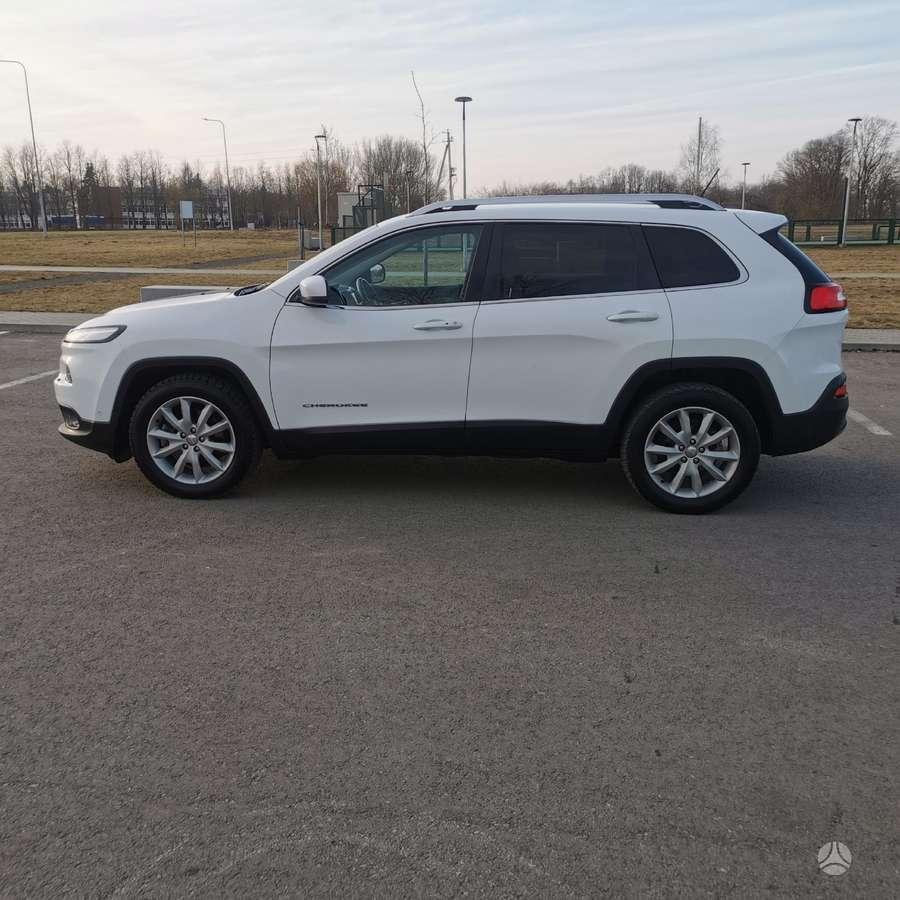 Balts Jeep Cherokee 2015 Kuršėnai, ar dzinēja tilpumu 2.40 L un nobraukumu 130 tūkst. km par 11900 €, foto 8 vietnē AUTOMOTO.COM.LV