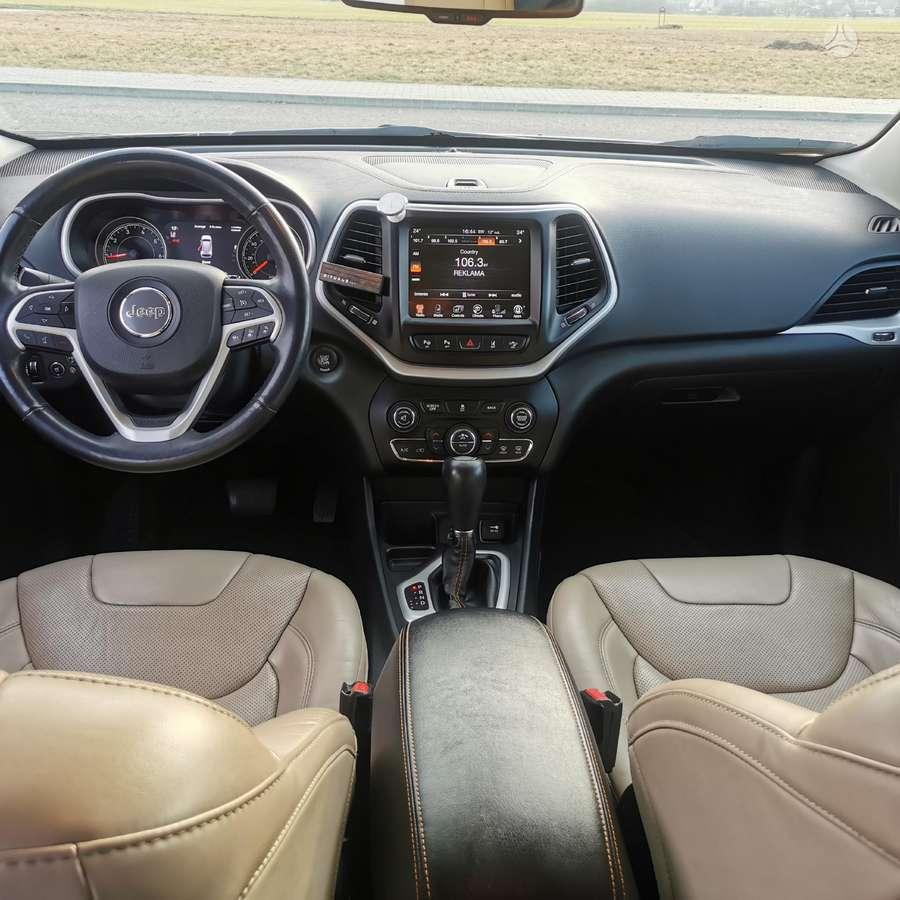 Balts Jeep Cherokee 2015 Kuršėnai, ar dzinēja tilpumu 2.40 L un nobraukumu 130 tūkst. km par 11900 €, foto 22 vietnē AUTOMOTO.COM.LV
