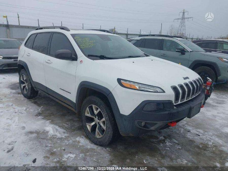 Balts Jeep Cherokee 2015 Klaipėda, ar dzinēja tilpumu 3.24 L un nobraukumu 231 tūkst. km par 5000 €, foto 5 vietnē AUTOMOTO.COM.LV