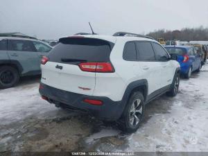Balts Jeep Cherokee 2015 Klaipėda, ar dzinēja tilpumu 3.24 L un nobraukumu 231 tūkst. km par 5000 €, foto 9 vietnē AUTOMOTO.COM.LV