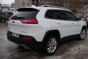Balts Jeep Cherokee 2015 Tartu, ar dzinēja tilpumu 2.00 L un nobraukumu 212 tūkst. km par 11499 €, foto 2 vietnē AUTOMOTO.COM.LV