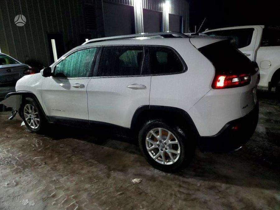Balts Jeep Cherokee 2015 Šauļi, ar dzinēja tilpumu 3.24 L un nobraukumu 215 tūkst. km par 3900 €, foto 3 vietnē AUTOMOTO.COM.LV