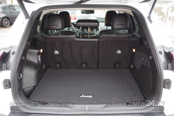 Balts Jeep Cherokee 2015 Tartu, ar dzinēja tilpumu 2.00 L un nobraukumu 212 tūkst. km par 10999 €, foto 10 vietnē AUTOMOTO.COM.LV