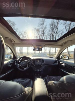 Balts Jeep Cherokee 2015 Rīga, ar dzinēja tilpumu 2.20 L un nobraukumu 151 tūkst. km par 11700 €, foto 10 vietnē AUTOMOTO.COM.LV