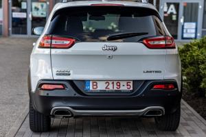 Balts Jeep Cherokee 2015 Rīga, ar dzinēja tilpumu 2.00 L un nobraukumu 189 tūkst. km par 12490 €, foto 9 vietnē AUTOMOTO.COM.LV