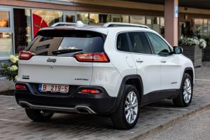 Balts Jeep Cherokee 2015 Rīga, ar dzinēja tilpumu 2.00 L un nobraukumu 189 tūkst. km par 12490 €, foto 14 vietnē AUTOMOTO.COM.LV