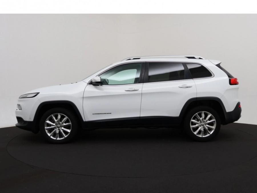 Balts Jeep Cherokee 2015 Rīga, ar dzinēja tilpumu 2.00 L un nobraukumu 189 tūkst. km par 12490 €, foto 40 vietnē AUTOMOTO.COM.LV