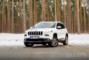 Balts Jeep Cherokee 2016 Rīga, ar dzinēja tilpumu 2.20 L un nobraukumu 282 tūkst. km par 8990 €, foto  vietnē AUTOMOTO.COM.LV