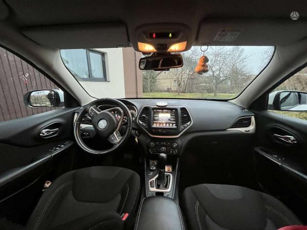 Balts Jeep Cherokee 2016 Viļņa, ar dzinēja tilpumu 2.18 L un nobraukumu 252 tūkst. km par 7200 €, foto 9 vietnē AUTOMOTO.COM.LV