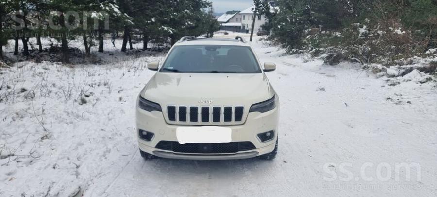 Balts Jeep Cherokee 2018 Ventspils, ar dzinēja tilpumu 2.20 L un nobraukumu 142 tūkst. km par 17490 €, foto 2 vietnē AUTOMOTO.COM.LV