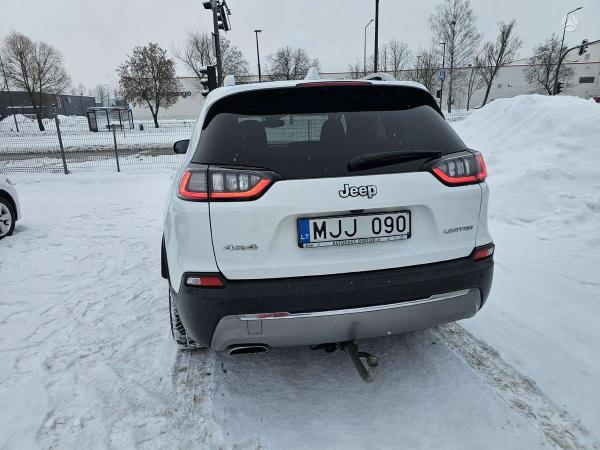 Balts Jeep Cherokee 2018 Kauņa, ar dzinēja tilpumu 2.18 L un nobraukumu 189 tūkst. km par 14150 €, foto 3 vietnē AUTOMOTO.COM.LV