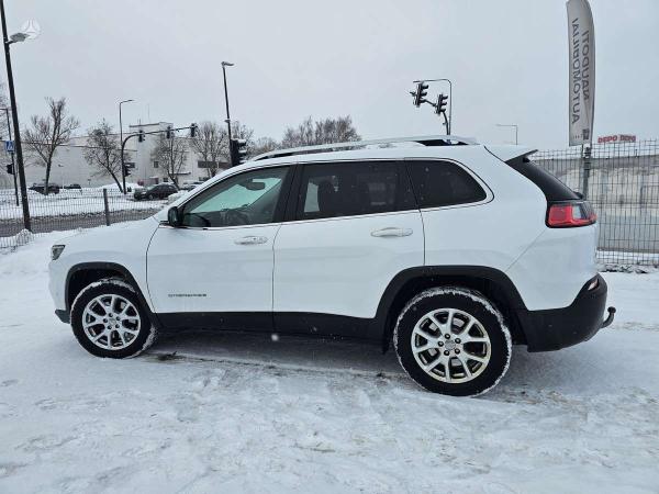 Balts Jeep Cherokee 2018 Kauņa, ar dzinēja tilpumu 2.18 L un nobraukumu 189 tūkst. km par 14150 €, foto 5 vietnē AUTOMOTO.COM.LV