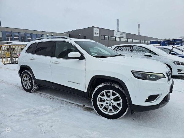 Balts Jeep Cherokee 2018 Kauņa, ar dzinēja tilpumu 2.18 L un nobraukumu 189 tūkst. km par 14150 €, foto 10 vietnē AUTOMOTO.COM.LV